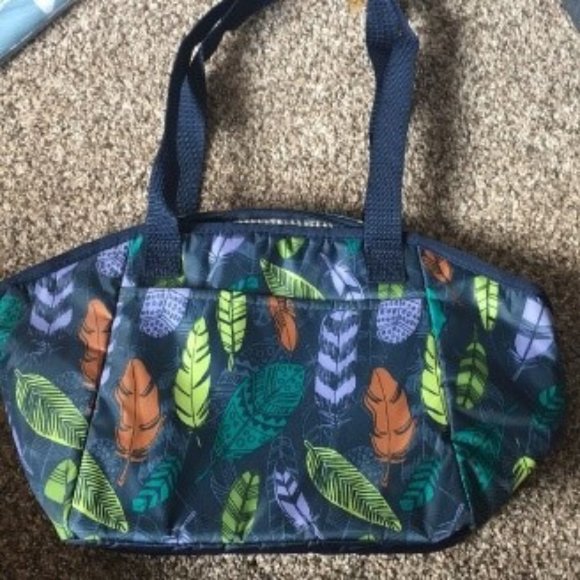 thirty-one | Bags | Thirty One Lunch Tote Falling Feathers New | Poshmark